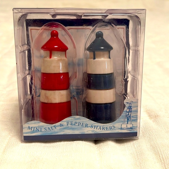 Seaworthy | Kitchen | Adorable Slat And Pepper Lighthouse Shakers Set ...
